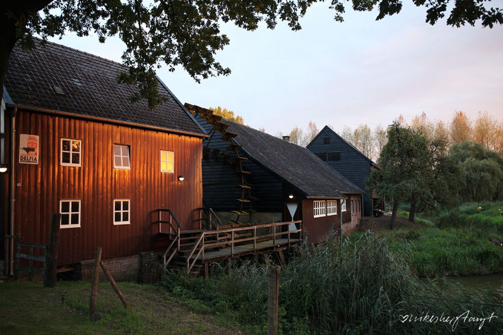 holland - van gogh village nuenen.