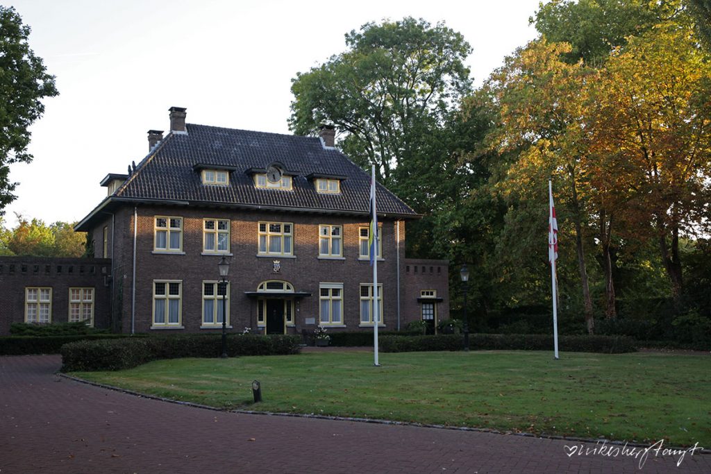 holland - van gogh village nuenen.